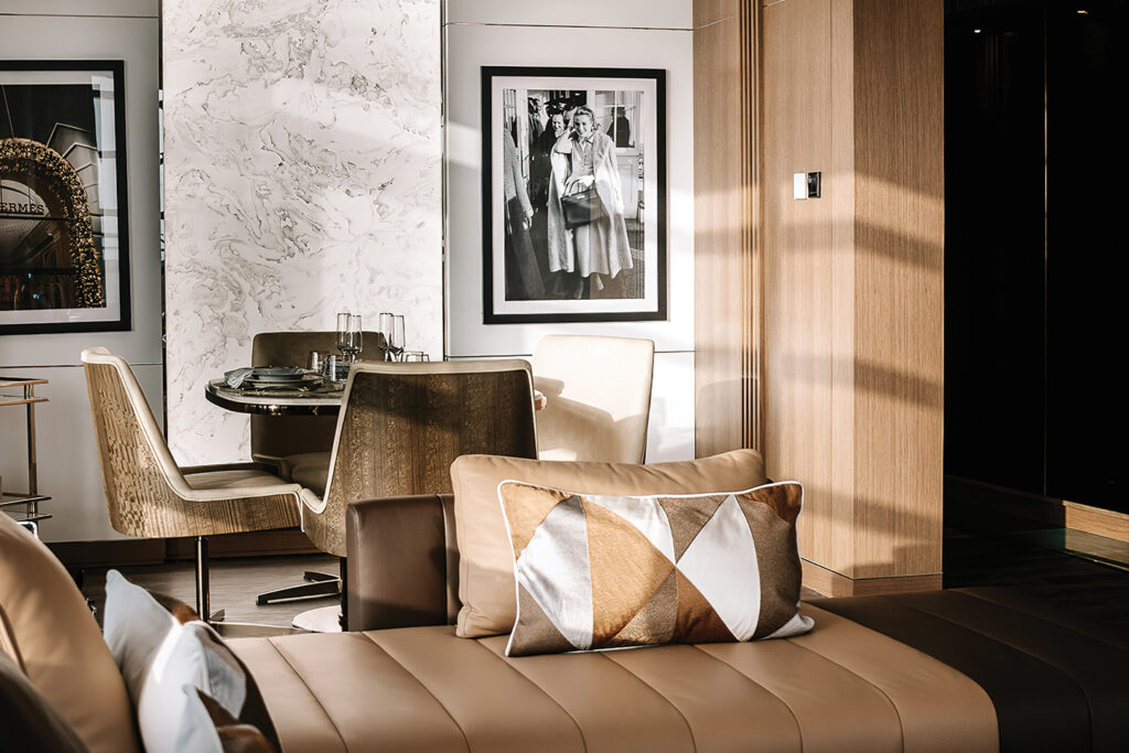 Golden Grand Suite • Golden Sands Hotel Creek