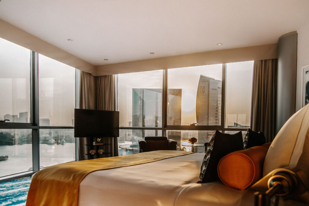 Premier Waterfront Room • Golden Sands Hotel Creek